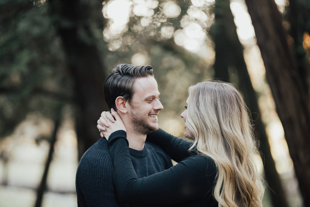 Virginia Christmas Session - Hailey & Daniel - Rachel Yearick Photography