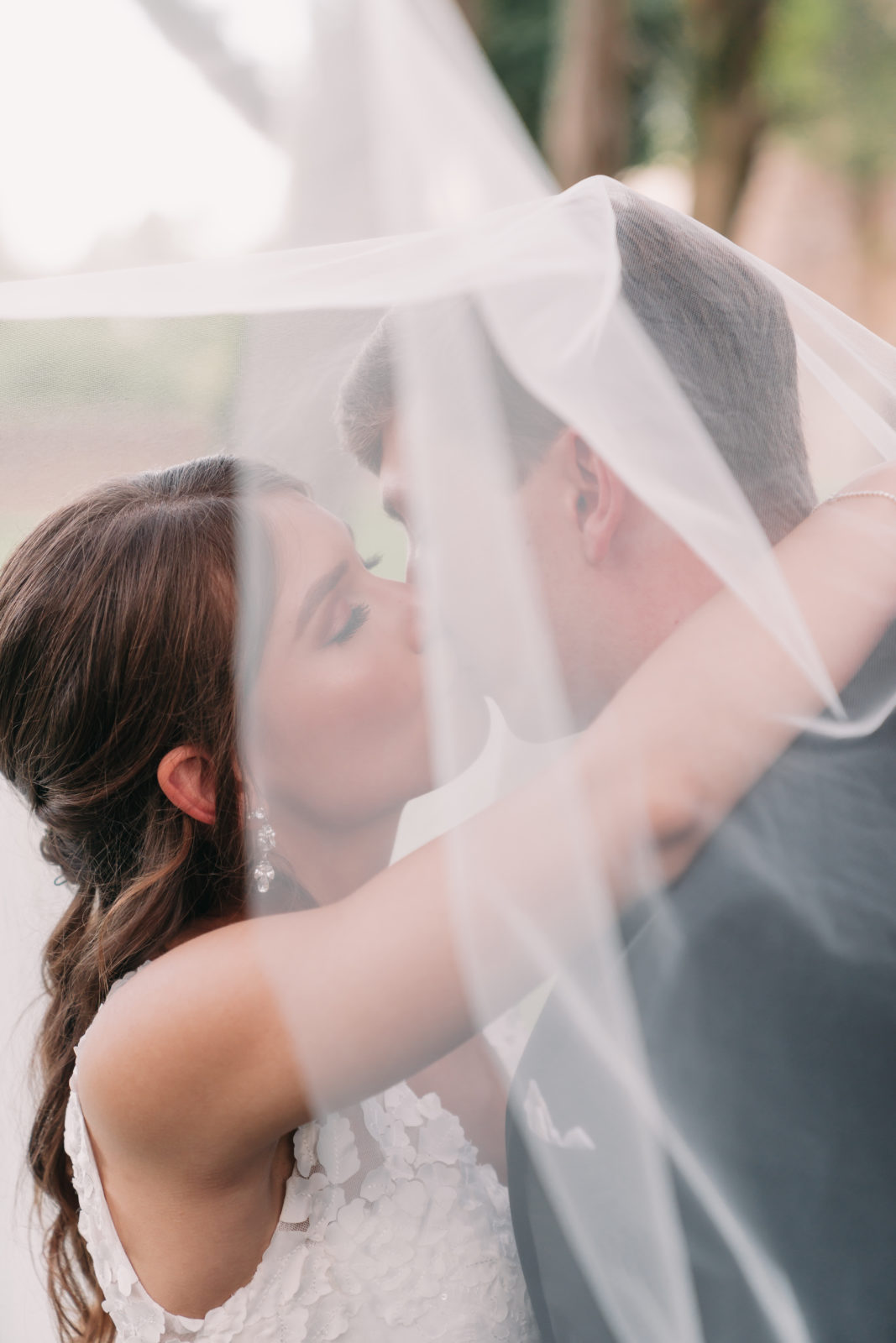 6 Reasons to Consider Timeless Wedding Photography - Rachel Yearick ...
