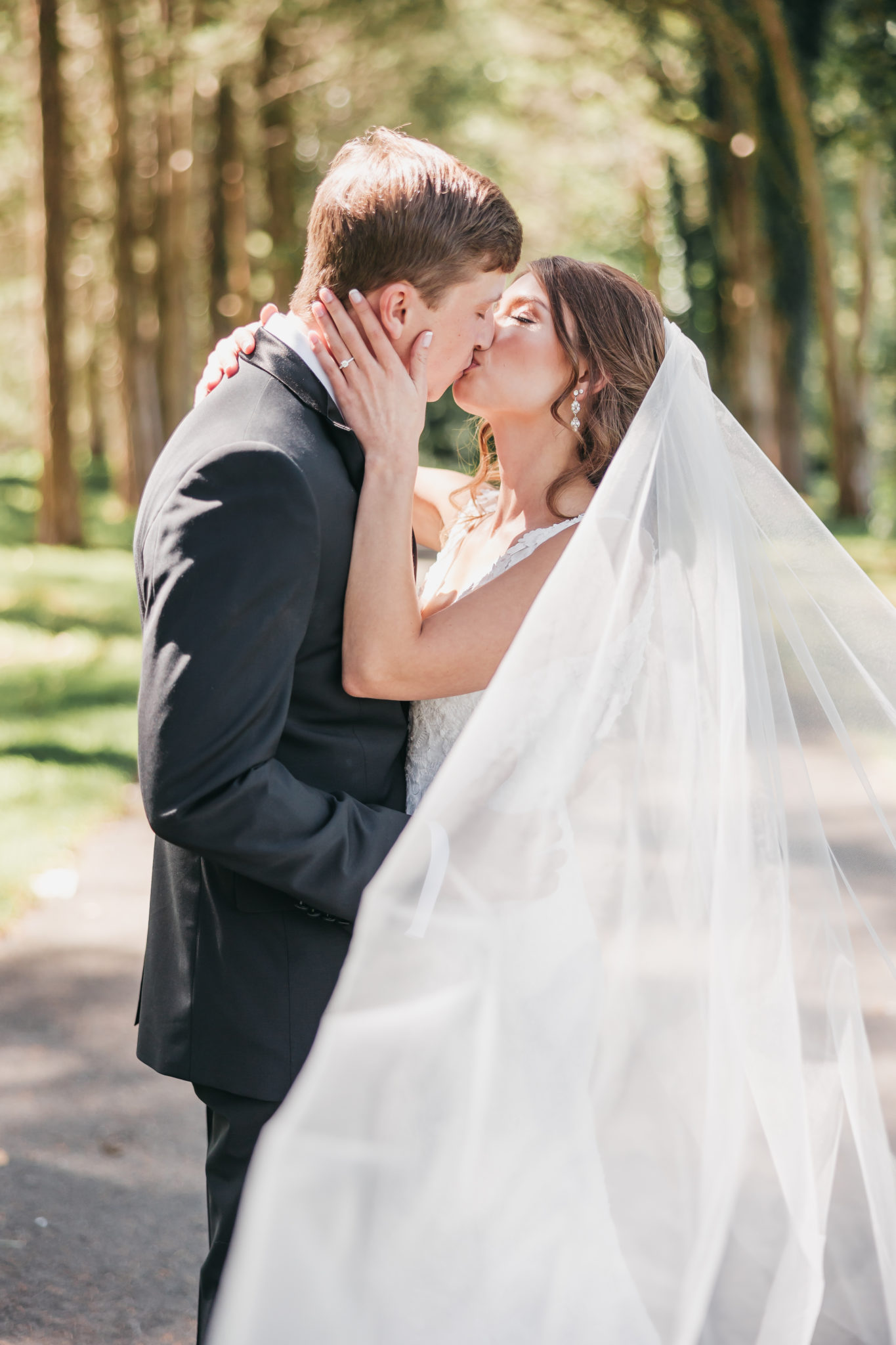 6 Reasons to Consider Timeless Wedding Photography - Rachel Yearick ...